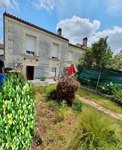 Maison à vendre - Gond-Pontouvre - 4 pièces - 3 chambres