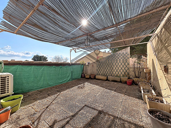 Appartement à vendre - Vitrolles, Bords de létang, Tribales, Ferme de Croze - 3 pièces - 2 chambres