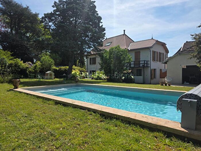 Maison à vendre - Les Avenières - 6 pièces - 5 chambres