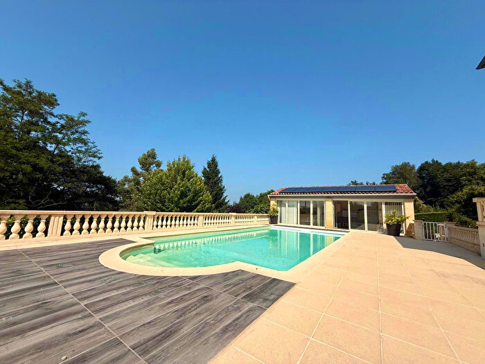 Maison à vendre - Sarlat-la-Canéda - 7 pièces - 5 chambres