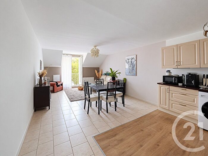 Appartement 3 pièces à Moissy-Cramayel, Centre-ville, à vendre
