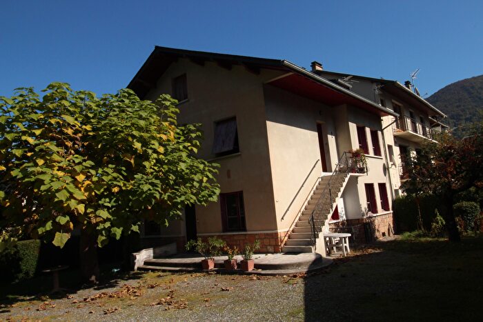 Appartement à louer - Bagnères-de-Luchon - 3 pièces - 2 chambres