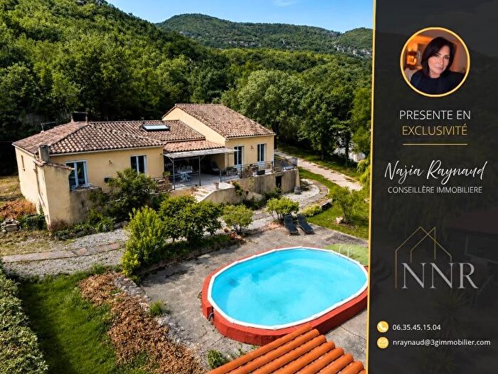 Maison 5 pièces à vendre à Les Plans