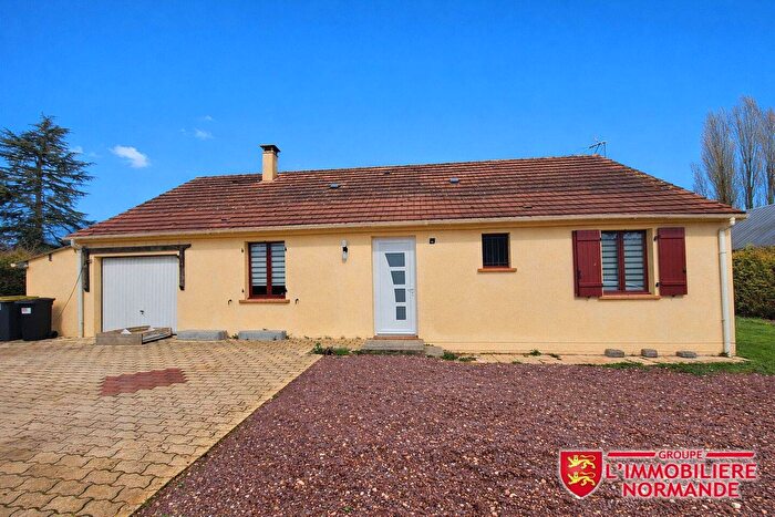 Maison à louer - Dardez - 4 pièces - 3 chambres