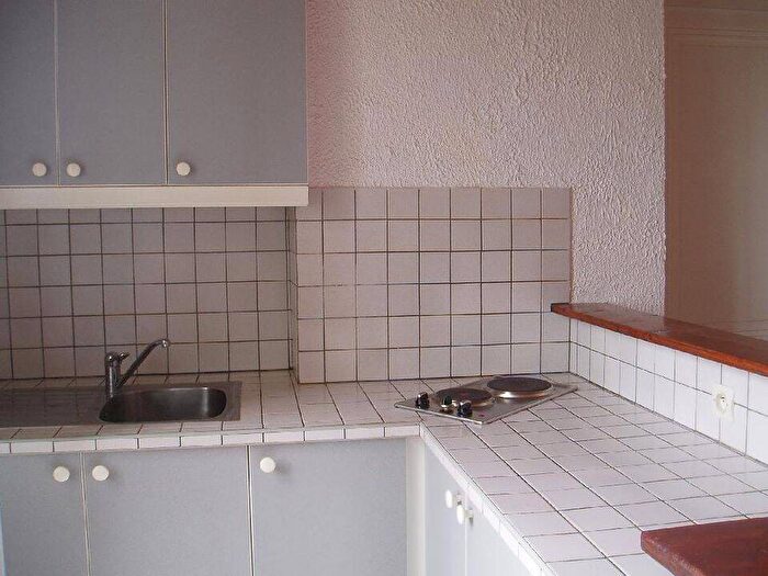 Colline des Pères-Tardy, Saint-Étienne - Appartement 2 pièces à louer
