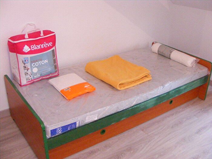 Appartement 1 pièce à louer à Centre-Neuf Bourg-Quesnoy-Delsaux-Musée-Cannoniers-Gare, Valenciennes