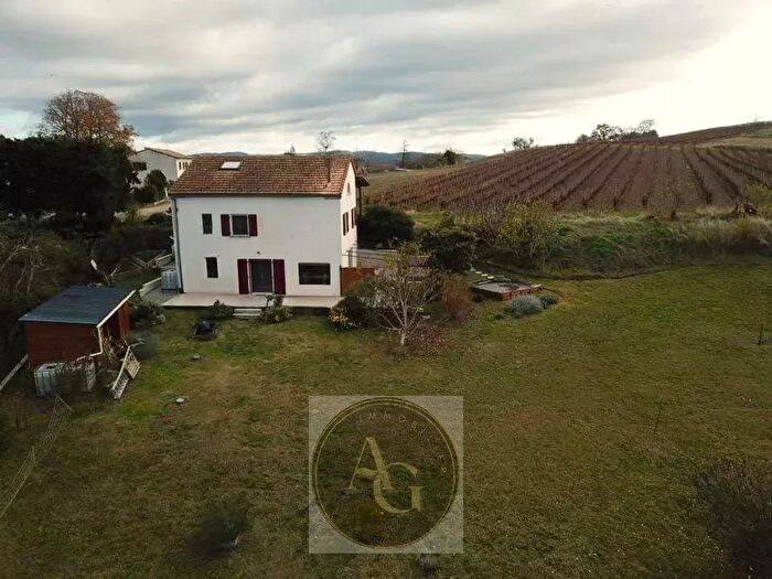 Maison à vendre - Brézilhac - 5 pièces - 3 chambres