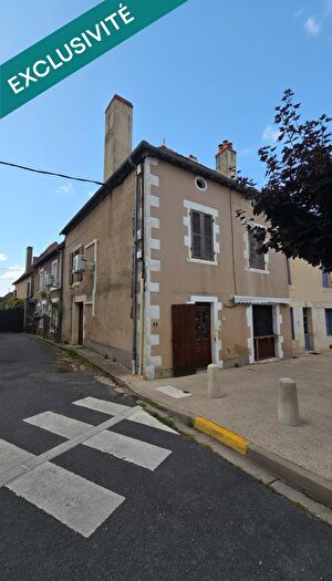 Maison à vendre - La Trimouille - 7 pièces - 6 chambres