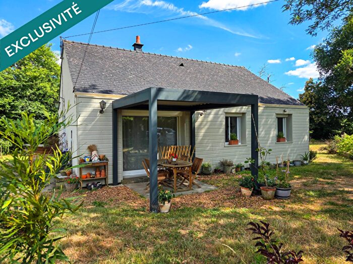 Maison à vendre - Baugé - 4 pièces - 3 chambres