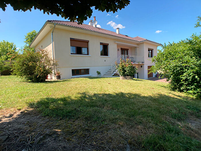 Maison à vendre - Cinais - 6 pièces - 4 chambres