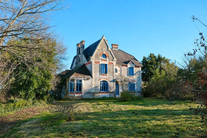 Péreuil : Maison 16 pièces à vendre