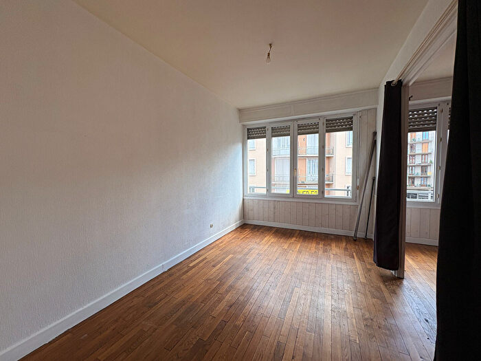 Appartement à louer - Le Puy-en-Velay, Centre-ville - 2 pièces - 1 chambre