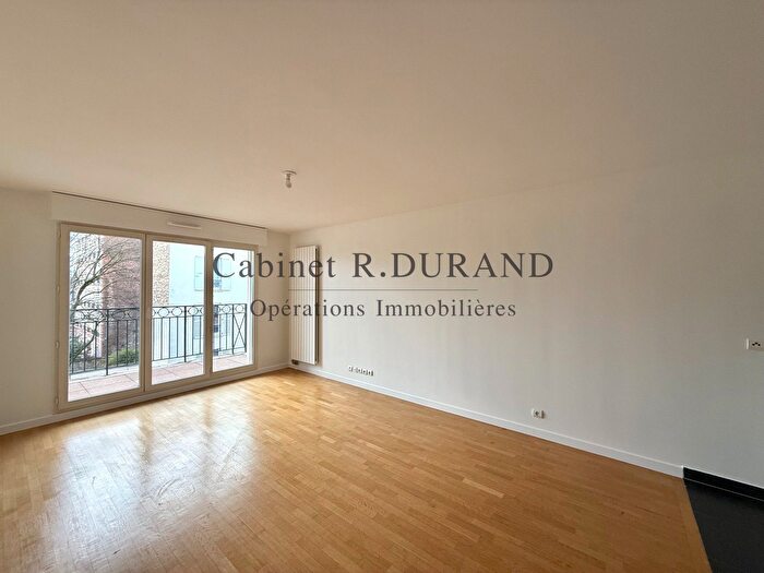 Appartement à louer - La Garenne-Colombes, Centre Nord, Gare, Mairie - 3 pièces - 2 chambres