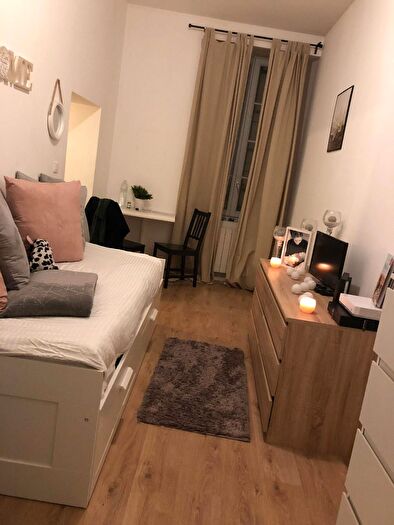 Appartement à louer - Clermont-Ferrand, Delille, Cathédrale, La Gare - 1 pièce