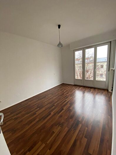Appartement à louer - Strasbourg, Neudorf, Saint-Urbain, Landsberg - 3 pièces - 2 chambres