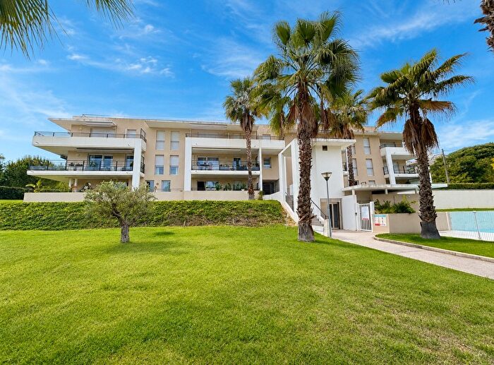 Cannes, Pointe Croisette - Appartement 2 pièces à vendre