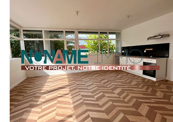 Appartement à vendre - Louviers, Centre-ville - 3 pièces - 2 chambres