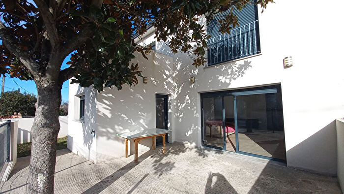 Maison à louer - Frouzins - 7 pièces - 6 chambres