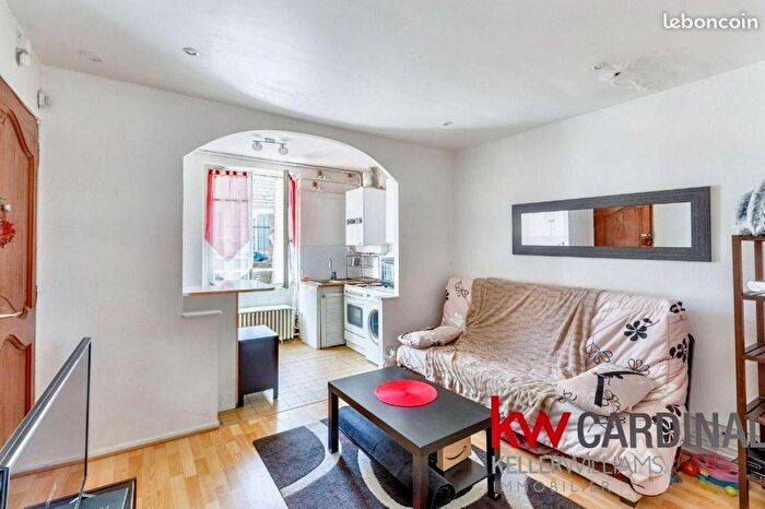 Appartement à louer - Poissy - 2 pièces - 1 chambre