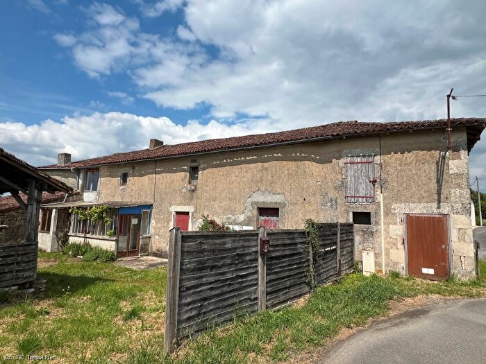 Maison à vendre - Lizant - 5 pièces - 1 chambre