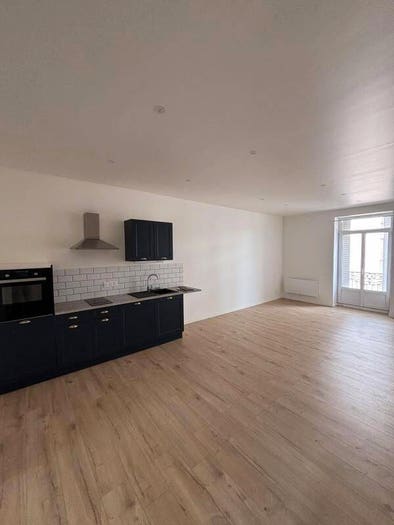 Centre Ville, Montceau-les-Mines - Appartement 3 pièces à louer