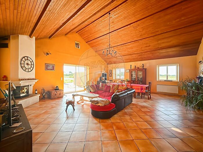 Maison à vendre - Sainte-Pazanne - 8 pièces - 4 chambres