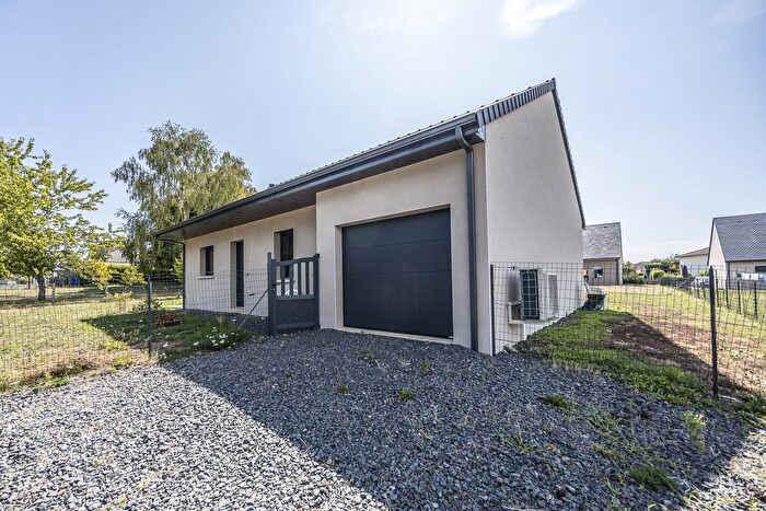 Pleaux : Maison 4 pièces à vendre
