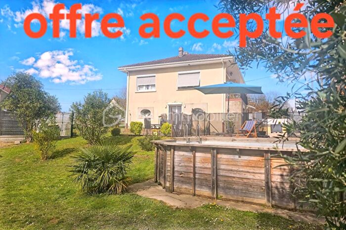 Maison à vendre - Poey-de-Lescar - 6 pièces - 3 chambres