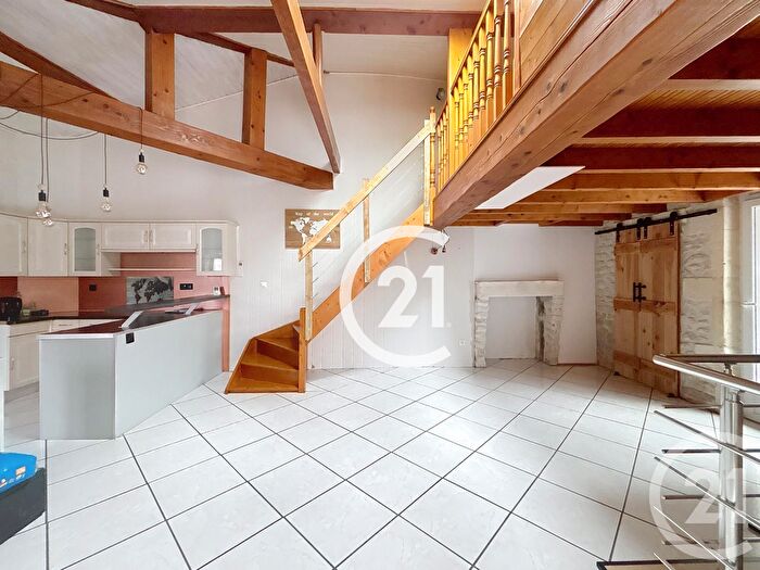 Maison à vendre - Châteaubernard - 4 pièces - 2 chambres