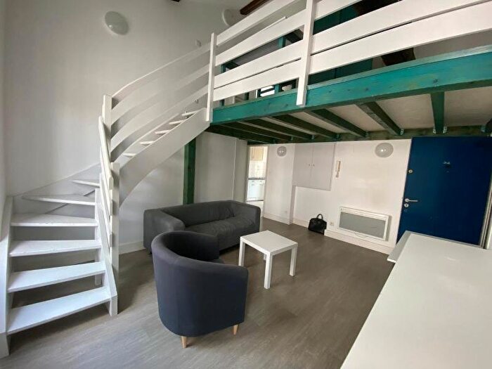 Appartement 3 pièces à Saint-Étienne, Centre-ville, Peuple, Chavanelle, à louer