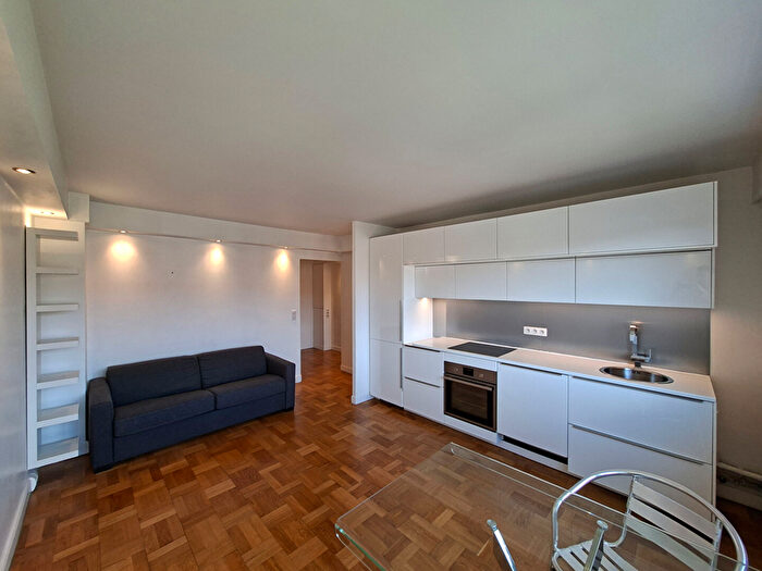 Appartement à louer - Fontenay-sous-Bois, Proche Bois de Vincennes, Rer A - 2 pièces - 1 chambre