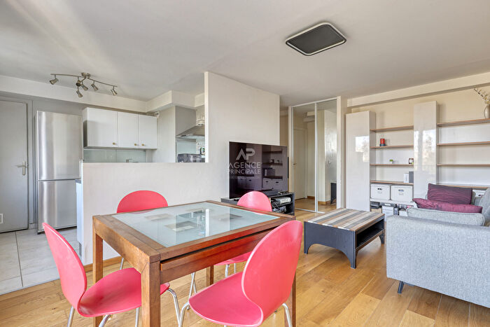Appartement 2 pièces à vendre - Nanterre, Centre-ville