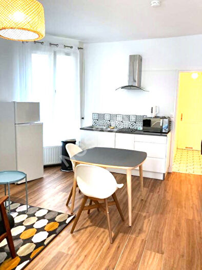 Appartement à louer - Reims, Centre-ville - 2 pièces - 1 chambre
