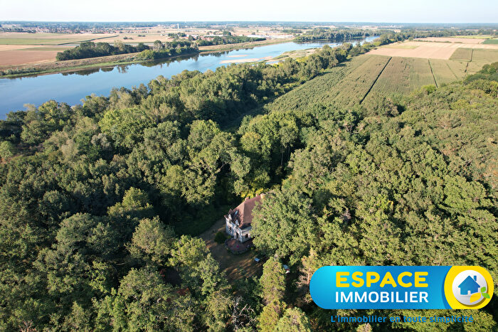 Guilly : Maison 7 pièces à vendre