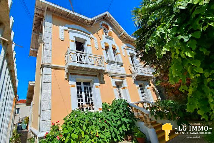 Maison à vendre - Saint-Georges-de-Didonne, Centre-ville - 10 pièces - 4 chambres