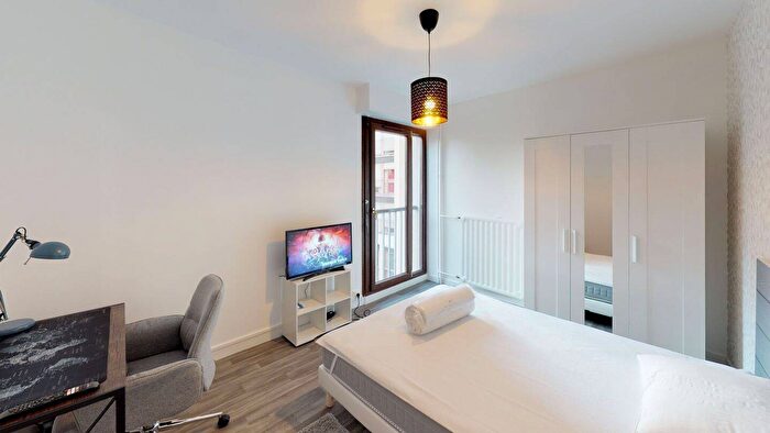 Appartement à louer - Mon Désert-Jeanne dArc, Nancy - 5 pièces - 4 chambres