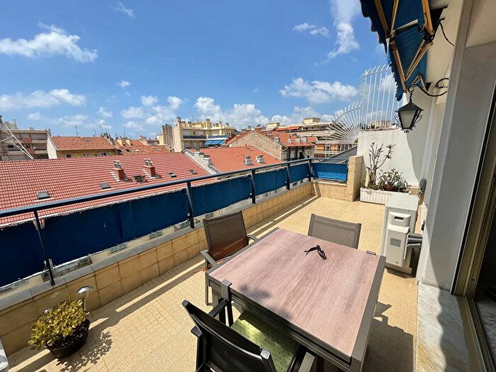 Nice, Acropolis, République - Appartement 4 pièces à louer