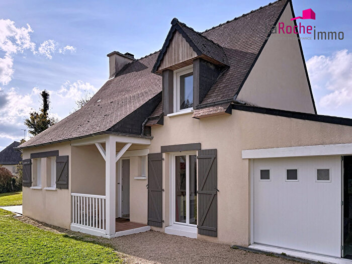 Maison à louer - La Roche-Maurice - 6 pièces - 4 chambres