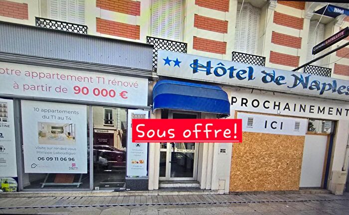 Appartement à vendre - Vichy, Coeur de Ville - 4 pièces - 2 chambres