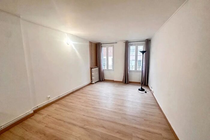 Appartement à vendre - Saint-Germain-en-Laye, Centre-ville, Quartiers forestiers - 1 pièce