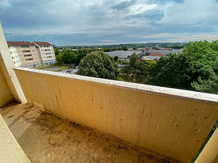Villefranche-sur-Saône, Nord Est : Appartement 2 pièces à louer