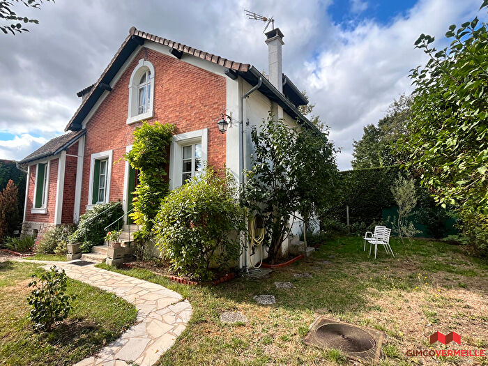 Maison 5 pièces à Bougival, à vendre