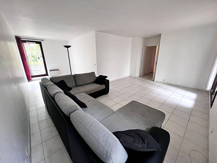 Les Quatre Chemins, Sartrouville : Appartement 3 pièces à louer
