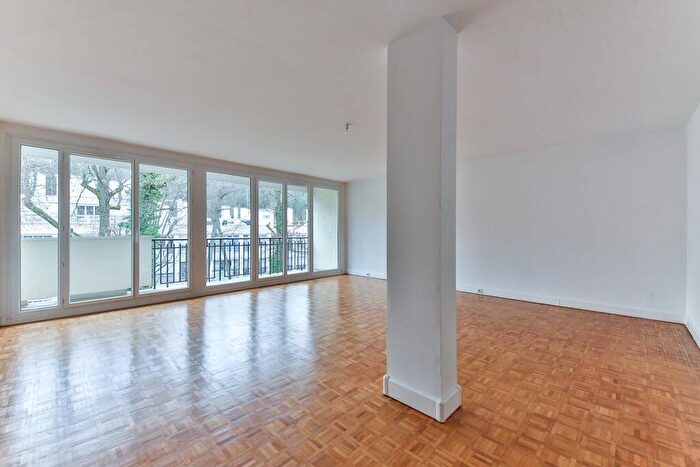 Appartement à louer - La Ronce, Ville-dAvray - 4 pièces - 3 chambres