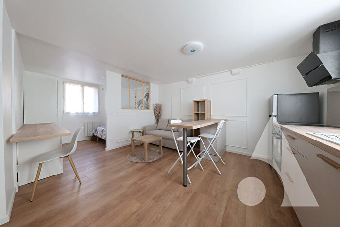 Appartement 1 pièce à Corbeil-Essonnes, Rive droite, à louer