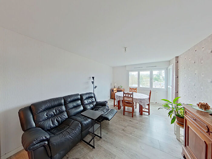 Appartement à vendre - Châtellerault, Centre-ville - 3 pièces - 2 chambres