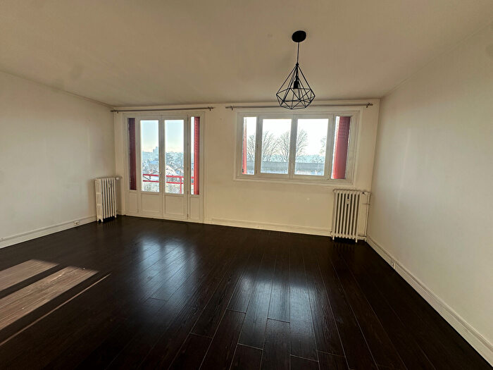 Appartement à louer - Villemomble, Eglise - 2 pièces - 1 chambre