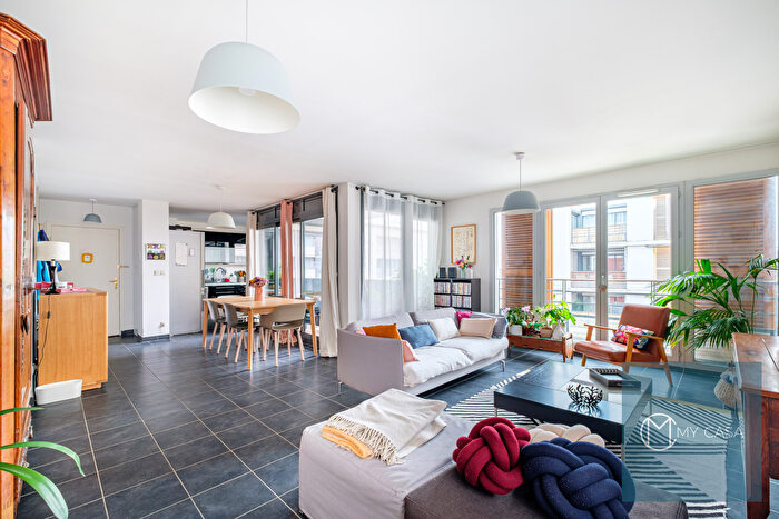 Appartement 4 pièces à Lyon 8ème, Bachut, Transvaal, à vendre