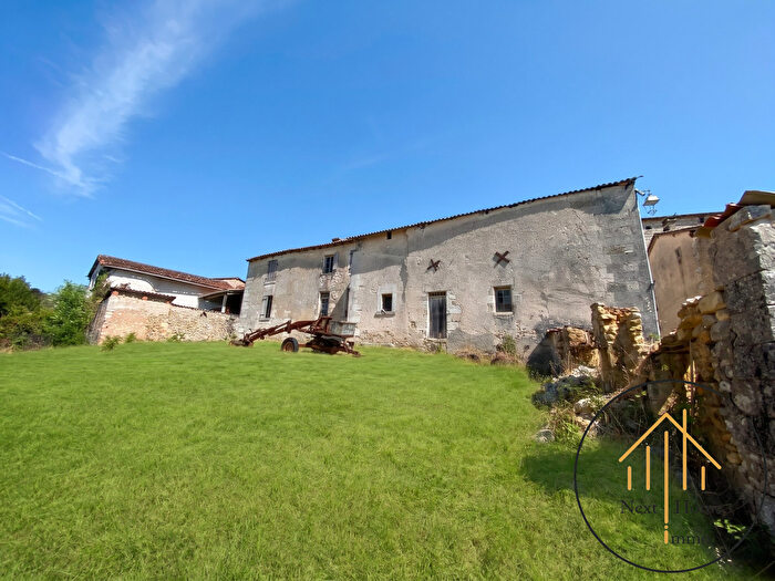 Maison 9 pièces à vendre - Brossac