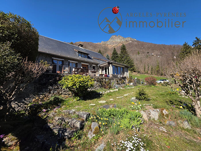 Maison à vendre - Cauterets - 5 pièces - 4 chambres